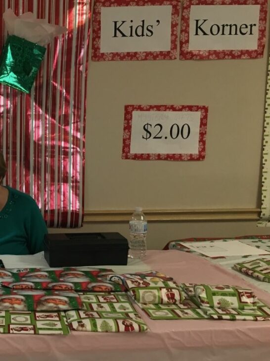 40 Festive and Fun Christmas Bazaar Ideas