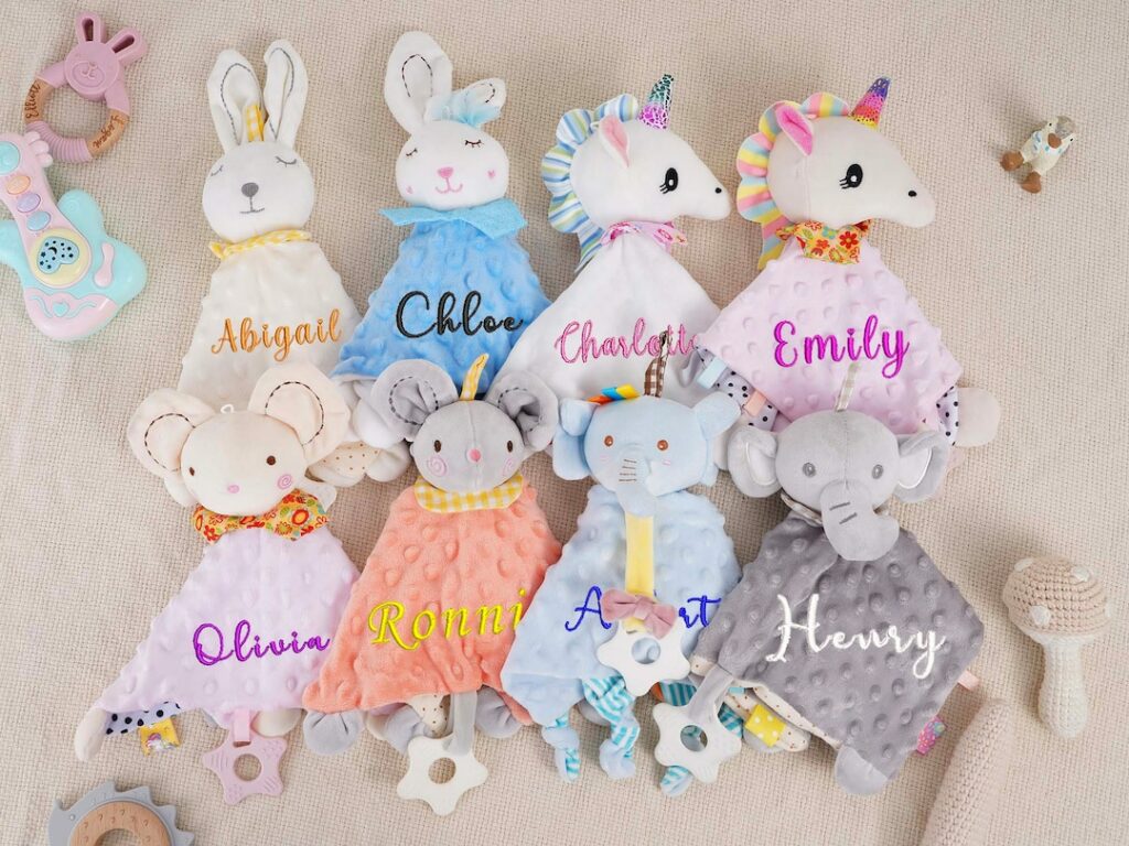 10 Adorable Custom Baby Gifts